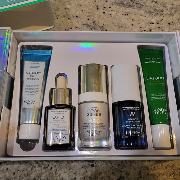 Sunday Riley | Skincare | Sunday Riley All About Acne Routine Set T26 ...